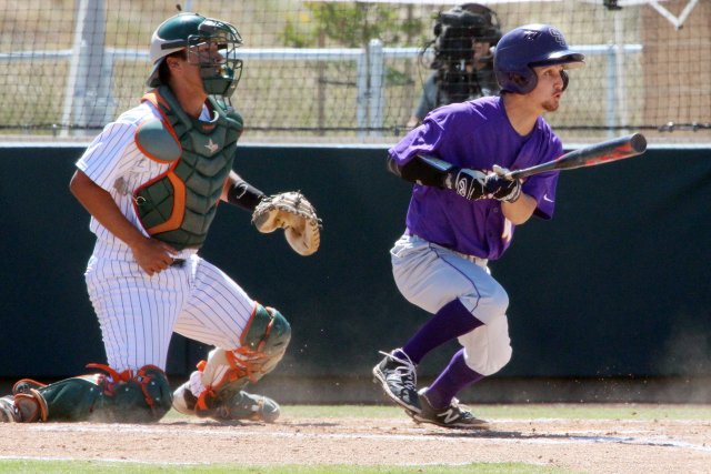 Baseball Defeats La Verne in Twin Bill | California Lutheran University