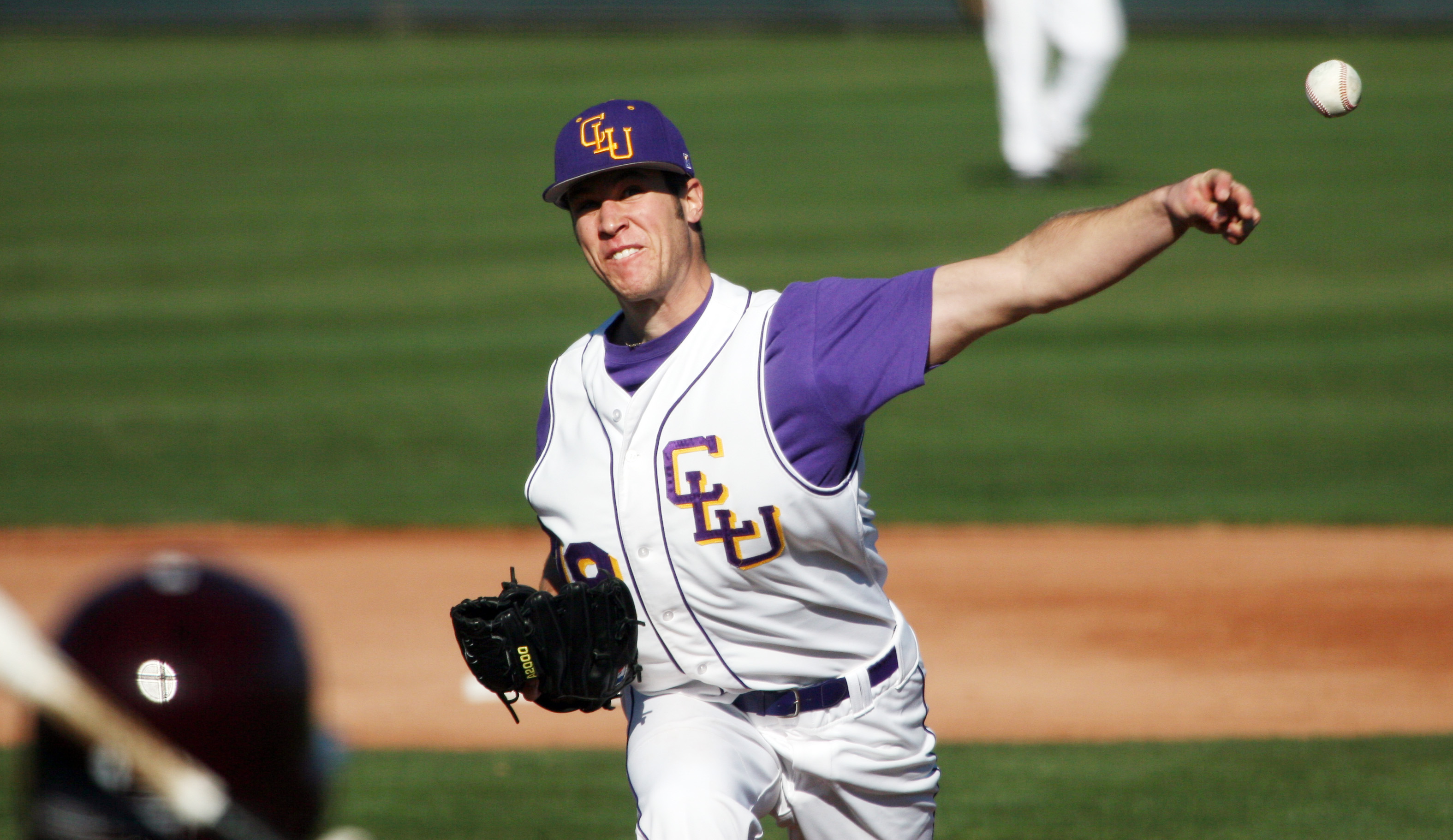 Baseball Holds on to Win Season Opener | California Lutheran University