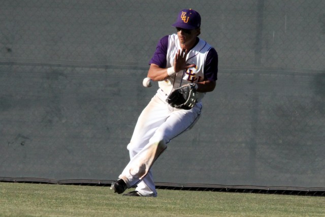 Baseball Wins One at Redlands | California Lutheran University